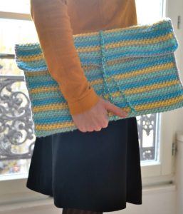 23 DIY Crochet Laptop Cases Patterns For Beginners - Crocht