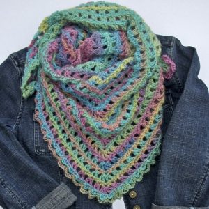 15 Easy Crochet Triangle Scarf Pattern For Beginners! - Crocht