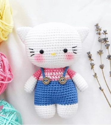 16 DIY Hello Kitty Crochet Pattern Ideas - Crocht