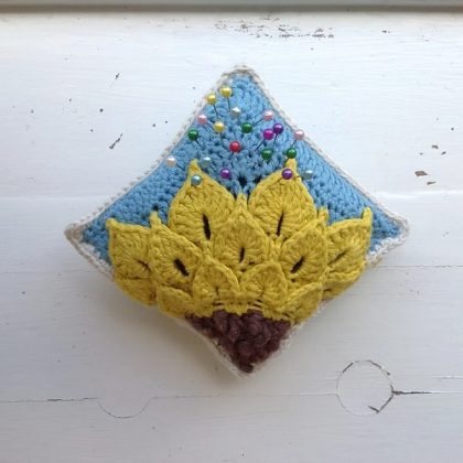 17 Free Crochet Pincushion Patterns - Crocht