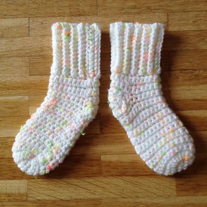14 Crochet Baby Socks Free Patterns - Crocht