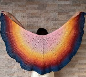 11 Crescent Shawl Free Crochet Patterns - Crocht