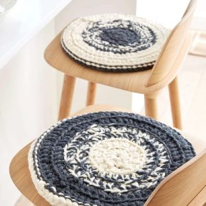 12 Crochet Chair Pad Free Patterns - Crocht