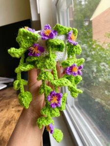 7 Crochet Flowering Vines Free Patterns - Crocht