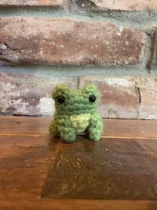 17 Crochet Tiny Frog Free Patterns - Crocht