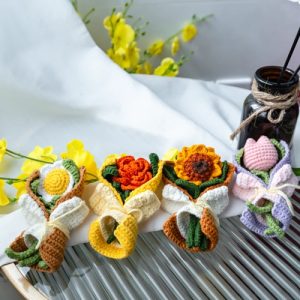 12 Crochet Fridge Magnets Free Patterns - Crocht